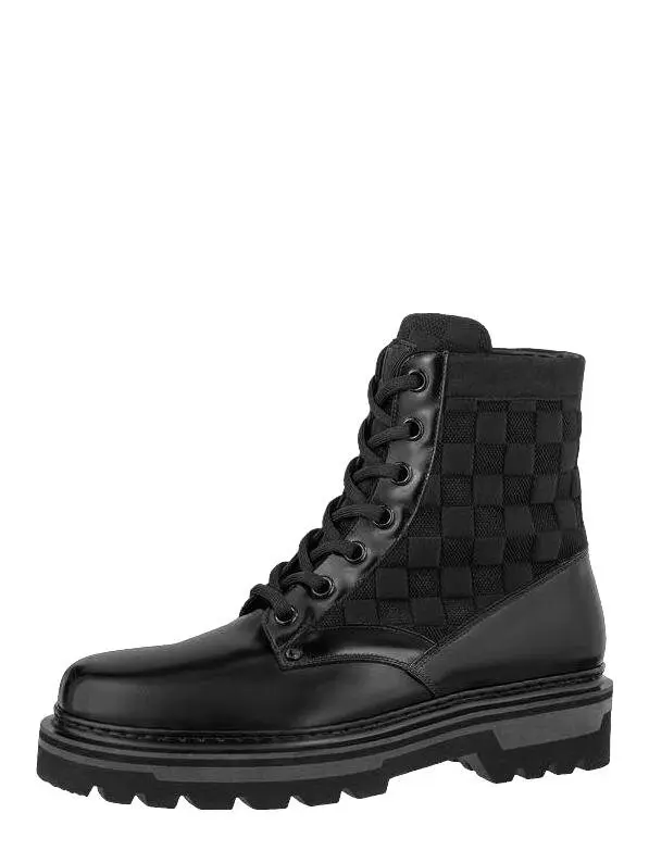 LOUIS VUITTON Flat Ranger Ankle Boots With Plaid Detail - Black