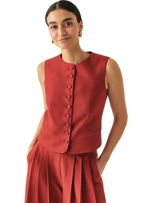 EXQUISE Elowyn Sleeveless Vest - Light Red