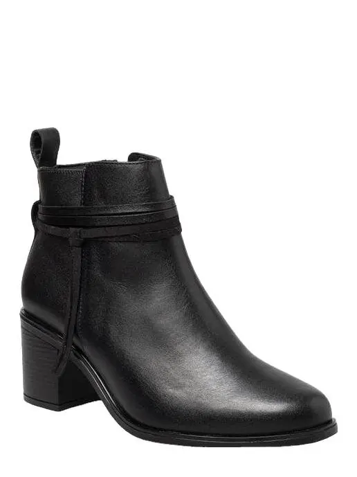 MANELA Aleck Block Heel Side Zip Ankle Bootie - Ebony
