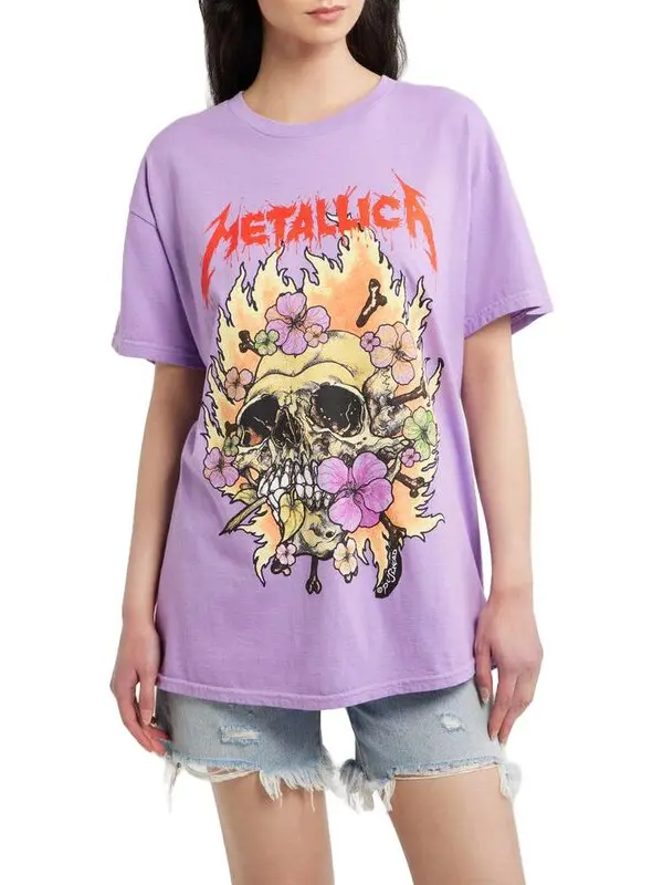 MERCH TRAFFIC Metallica Graphic Skull T-shirt - Lavender