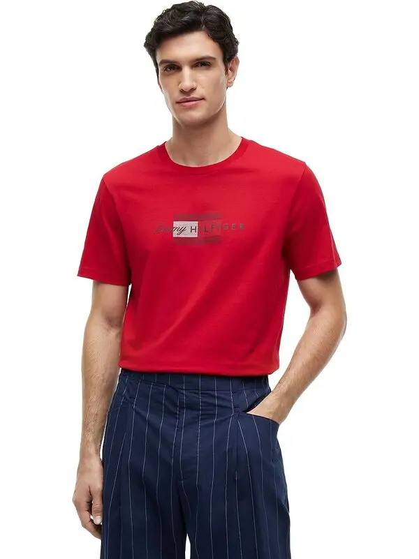 Tommy Hilfiger Tommy Script Flag Logo T-shirt - Medium Red