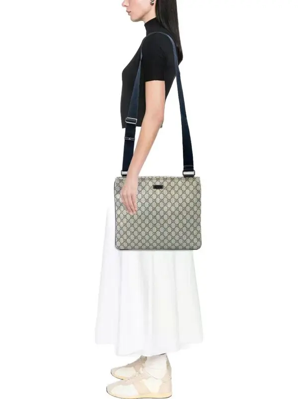 Gucci Gg Supreme Canvas Crossbody Bag - Neutrals
