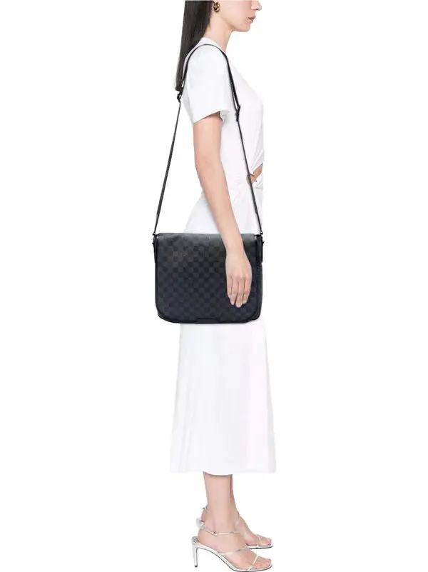 LOUIS VUITTON Damier Graphite Daniel Mm Crossbody Bag - Black