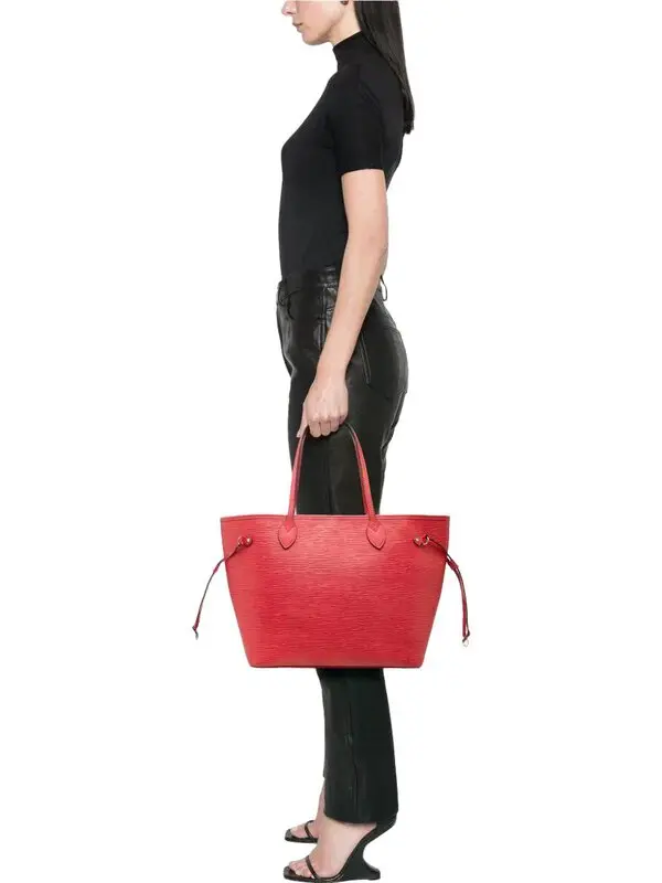 LOUIS VUITTON Epi Neverfull Mm Tote Bag - Red