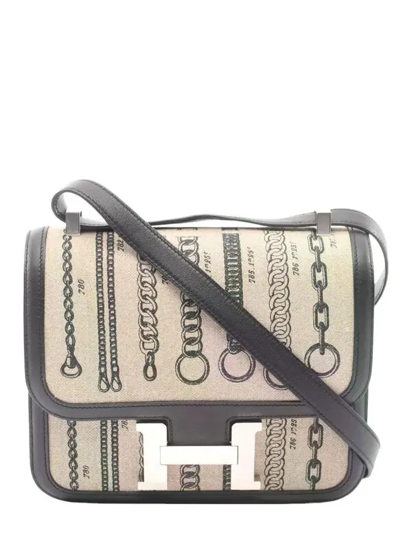 Hermès 2018 Constance 3 24 Shoulder Bag - Neutrals