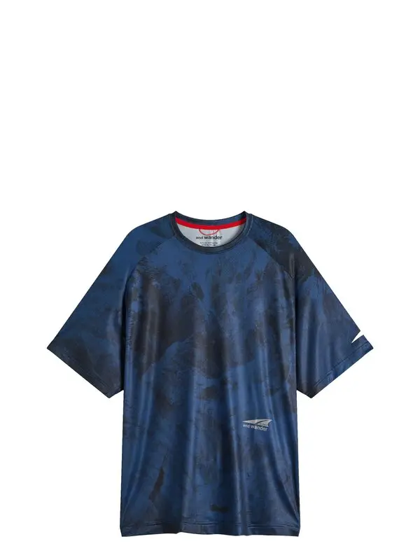 AND WANDER X Altra Graphic T-shirt - Navy