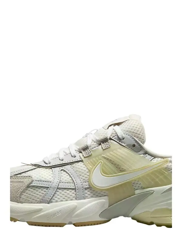 Nike V2k Run Sneakers - Neutrals