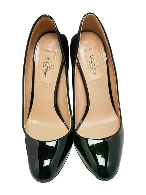 Valentino Garavani Rockstud Leather Pumps - Black