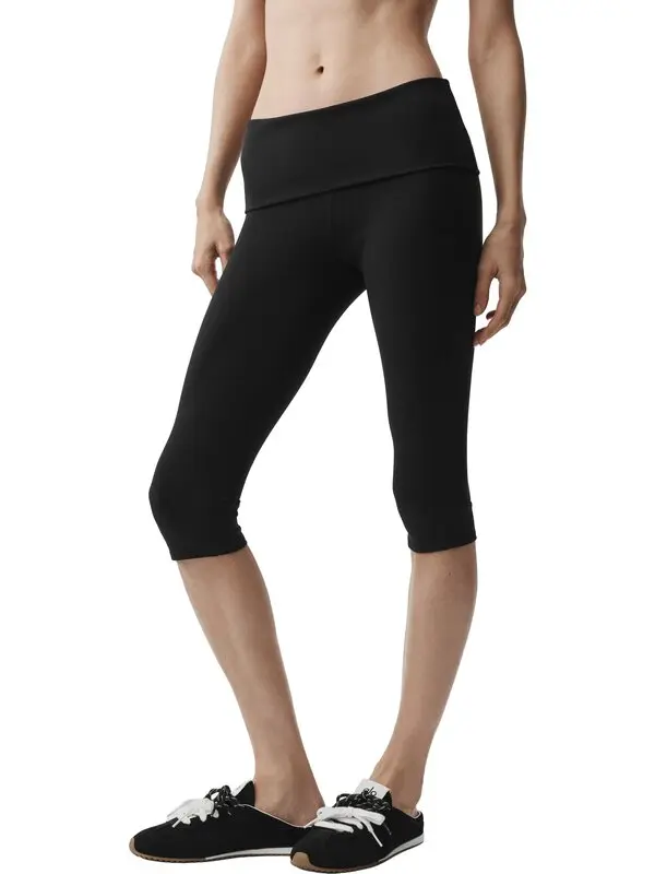 Alo Yoga Softsculpt Low-rise Foldover Capri Pants - Black