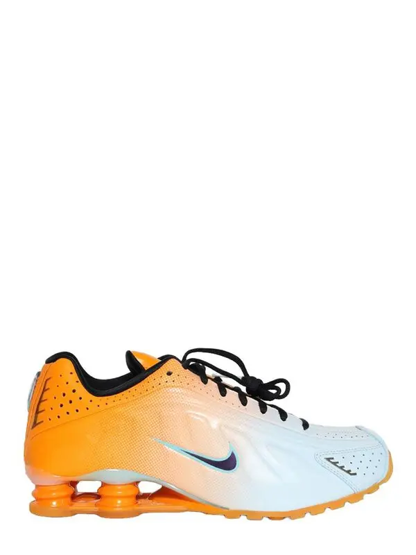 Nike Shox R4 Sneakers - Orange