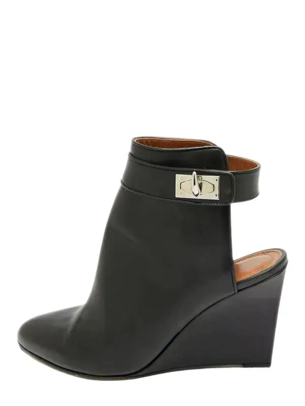 Givenchy Shark Cutout Ankle Boots - Black