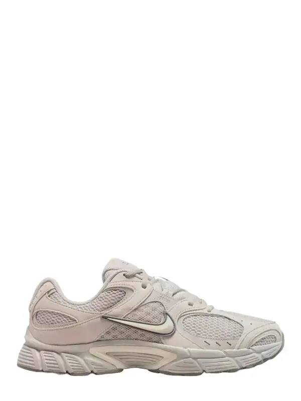 Nike V5 Rnr Mesh-panel Sneakers - Neutrals