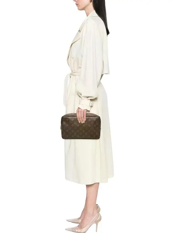 LOUIS VUITTON Monogram Trousse Toilette 28 Clutch Bag - Brown