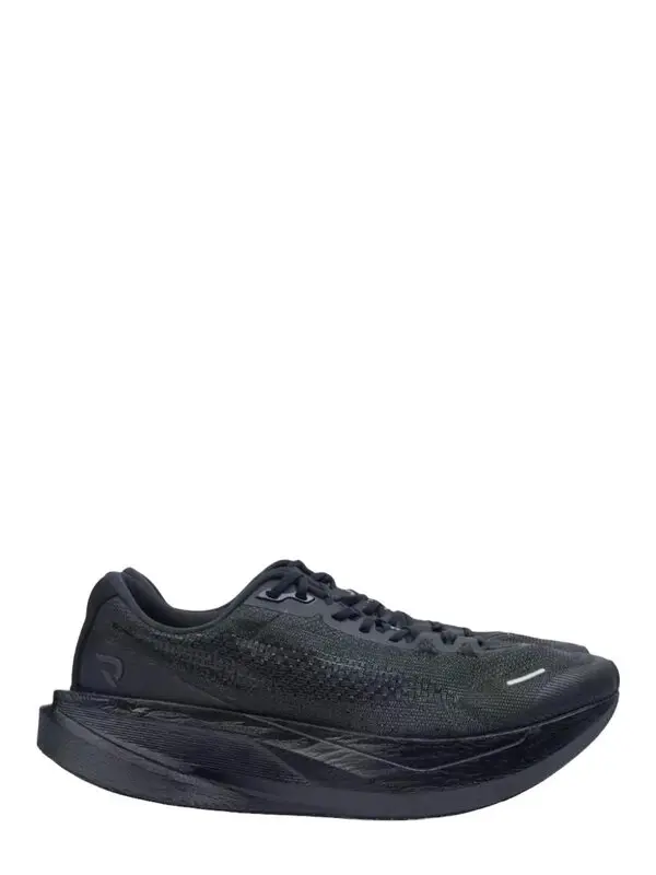DYNAFISH Mesh Sneakers - Black