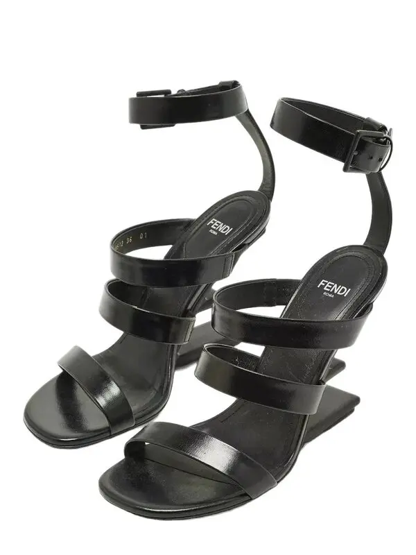 Fendi Buckle-fastening Sandals - Black