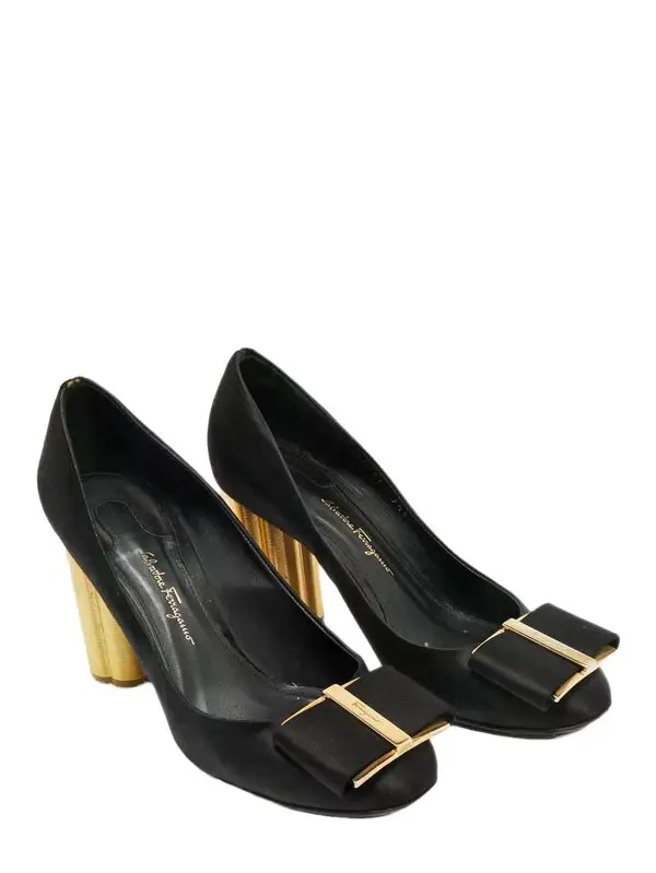 FERRAGAMO Satin Block Heel Pumps - Black