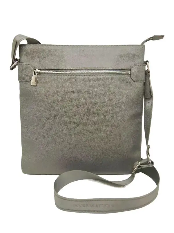 LOUIS VUITTON Taiga Sasha Crossbody Bag - Grey