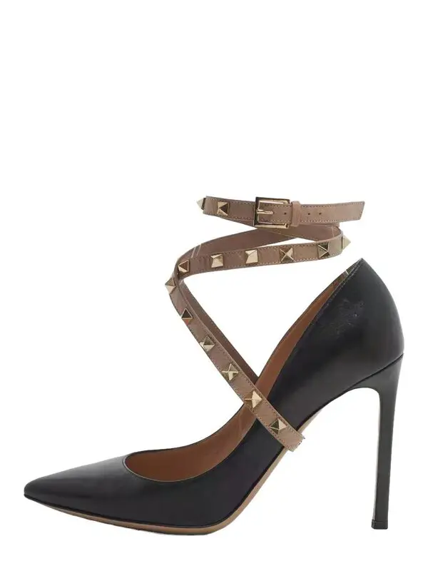 Valentino Garavani Leather Rockstud Pumps - Black