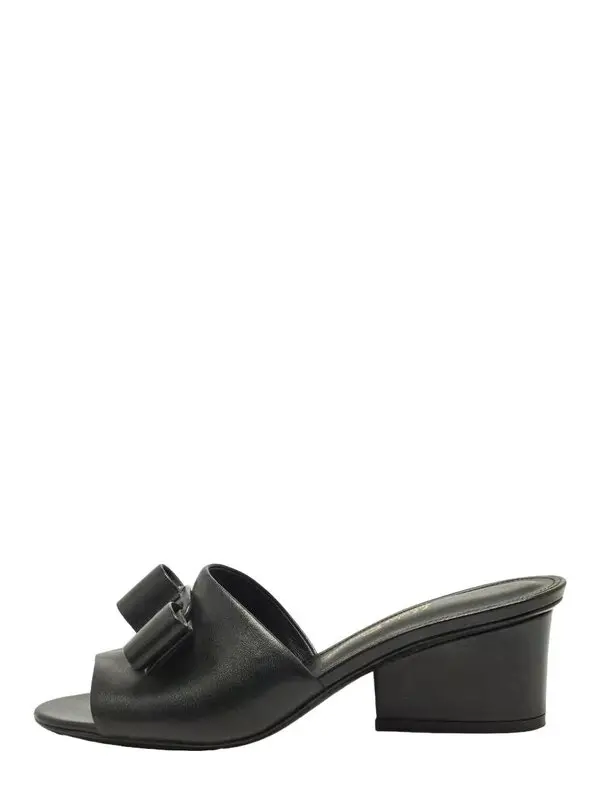 FERRAGAMO Valery Bow Sandals - Black