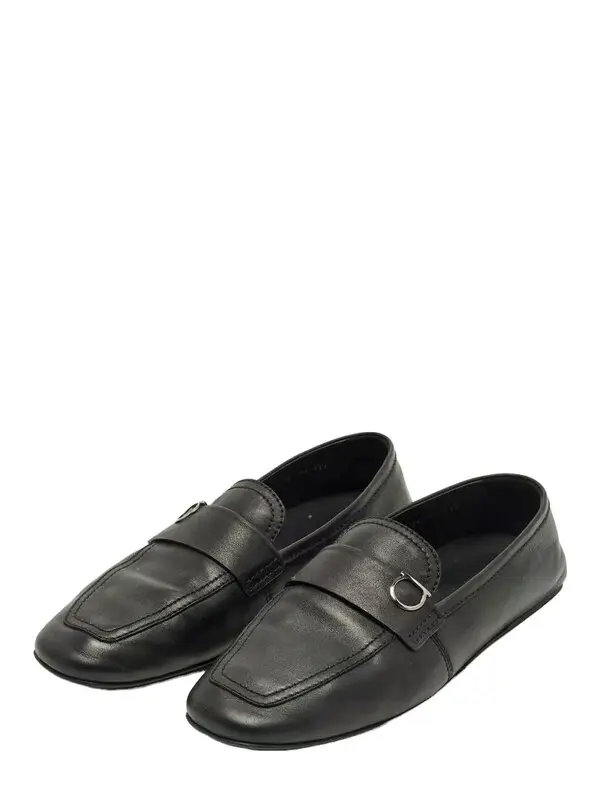 FERRAGAMO Gancini Loafers - Black