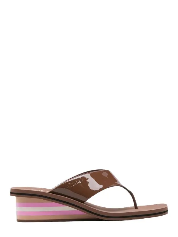 Chloé Toe-post Wedge Sandals With Embossed Logo - Marrone