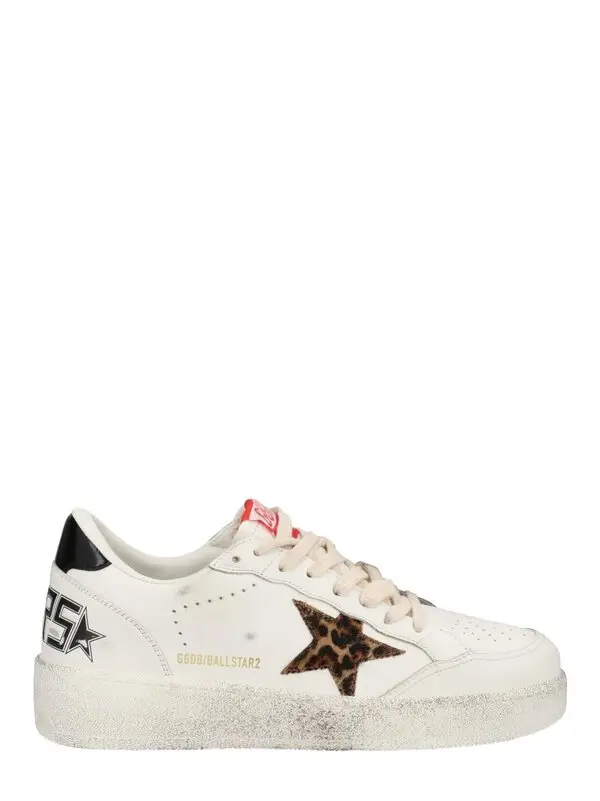 GOLDEN GOOSE Low Top Sneakers With Star Detail - White