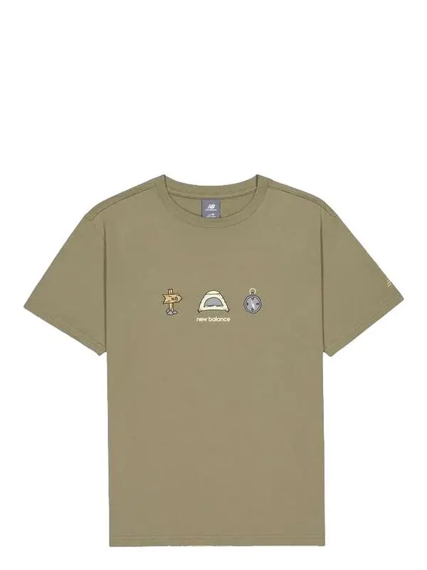 NEW BALANCE Camp Graphic T-shirts Asia Sizing - Khaki