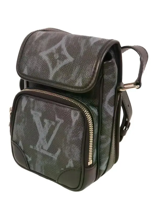 LOUIS VUITTON Amazon Messenger Bag - Black