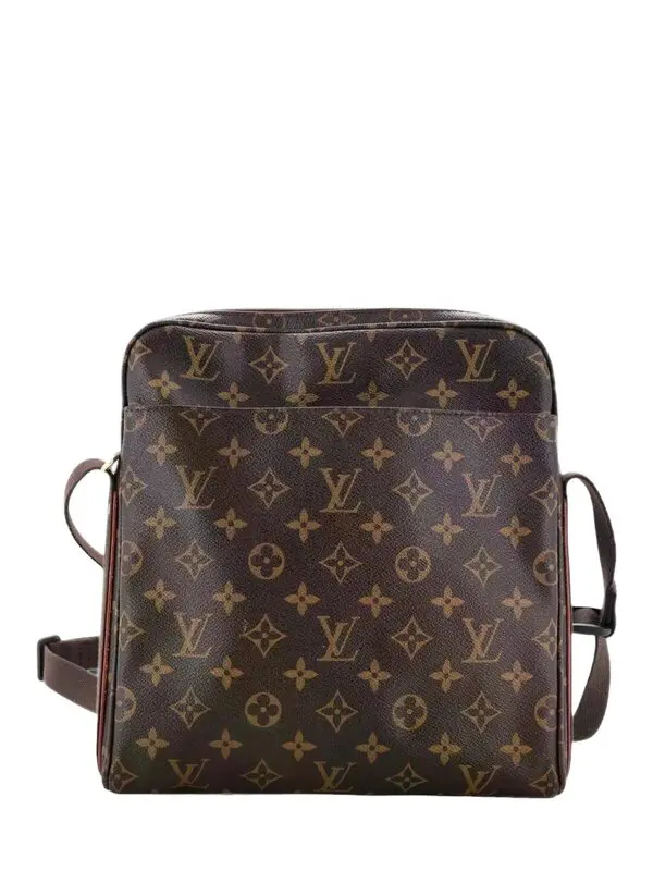 LOUIS VUITTON Trotteur Beaubourg Monogram Canvas Crossbody Bag - Brown