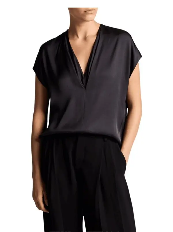 Vince V-neck Top With Pleated Details - Black