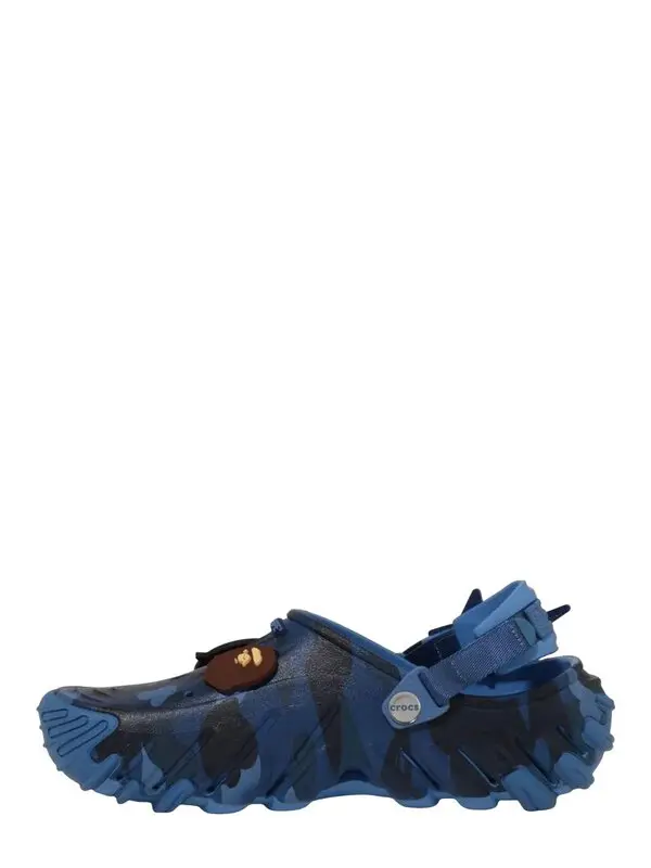 A BATHING APE X Crocs Echo Camouflage Clogs - Navy