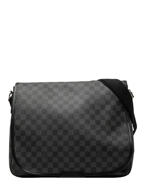 LOUIS VUITTON Damier Graphite Daniel Mm Crossbody Bag - Black