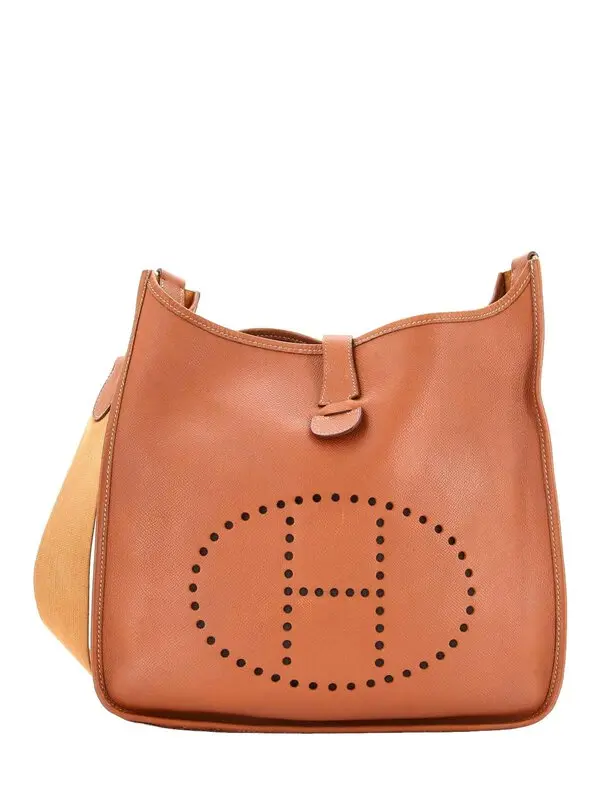 Hermès Evelyne Bag Gen I Courchevel Pm - Gold