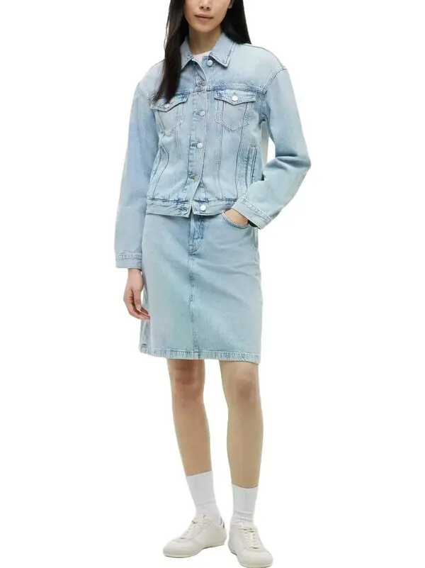 Tommy Hilfiger Faded Denim Jacket With Flag Patch - Blue