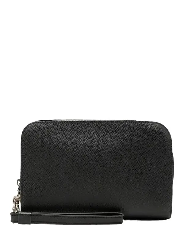 LOUIS VUITTON Taiga Leather Pochette Baikal Clutch Bag - Black