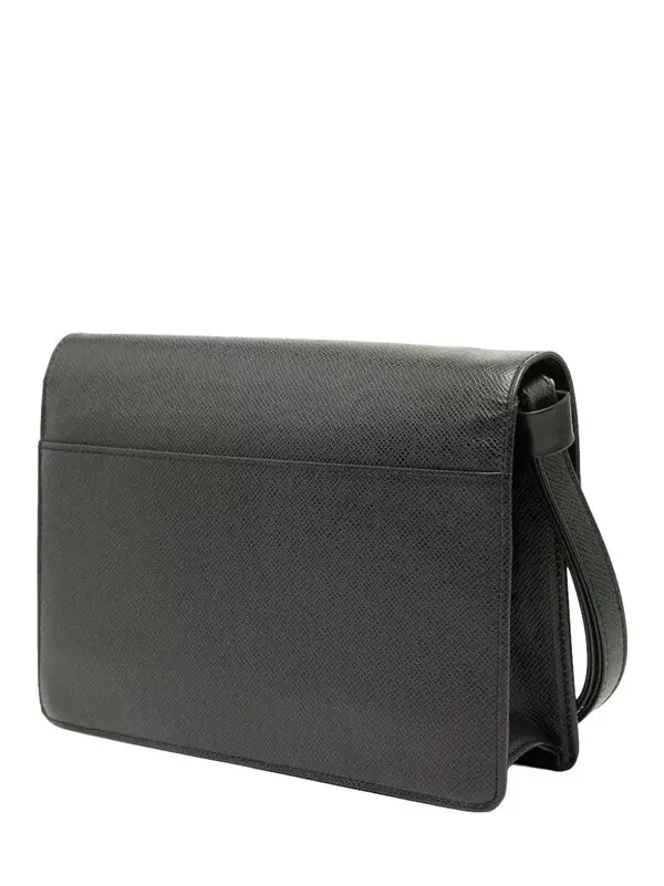 LOUIS VUITTON Taiga Leather Selenga Clutch Bag - Black