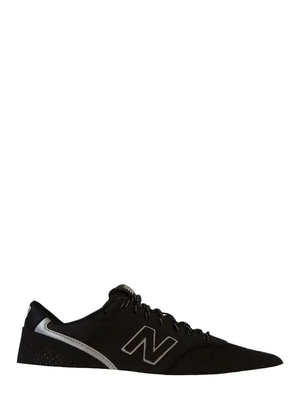 NEW BALANCE 700 Urban Cycling Sneakers - Black