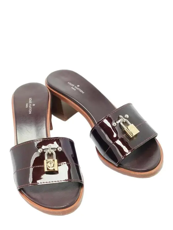 LOUIS VUITTON Lock It Leather Sandals - Red