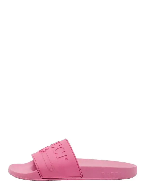Gucci Embossed Logo Pool Slides - Pink