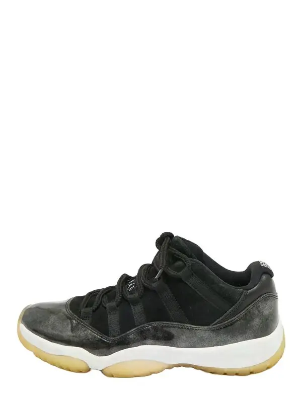 JORDAN 11 Low Barons Sneakers - Black