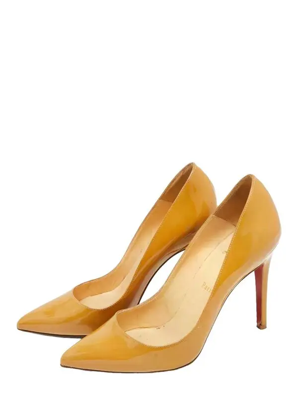 CHRISTIAN LOUBOUTIN So Kate Pumps - Neutrals