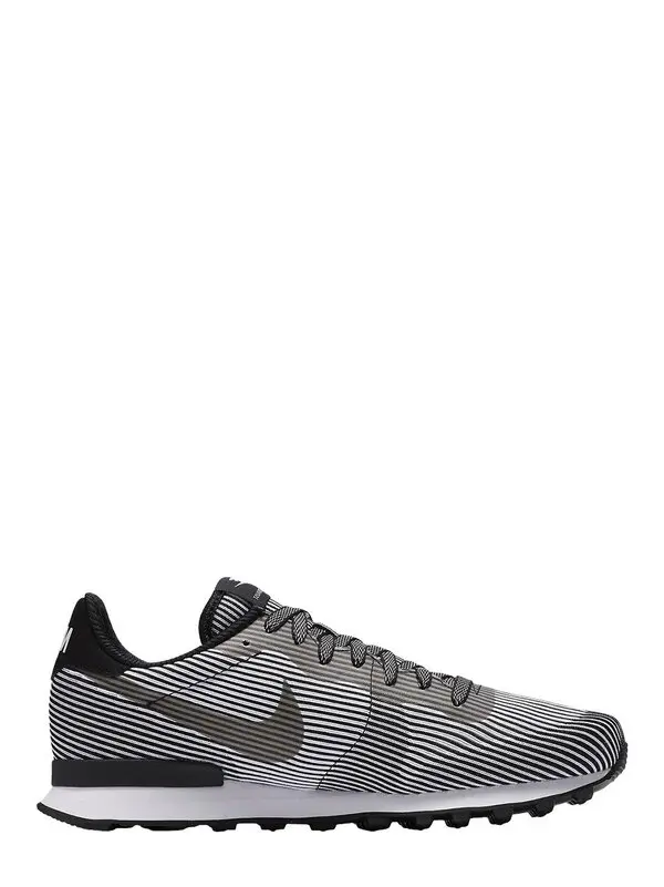 Nike Internationalist Kjcrd M Qs Sneakers - Black