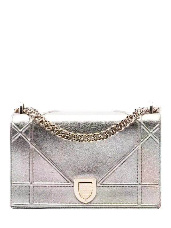 Dior 2017 Medium Metallic Calfskin Diorama Flap Crossbody Bag - Silver