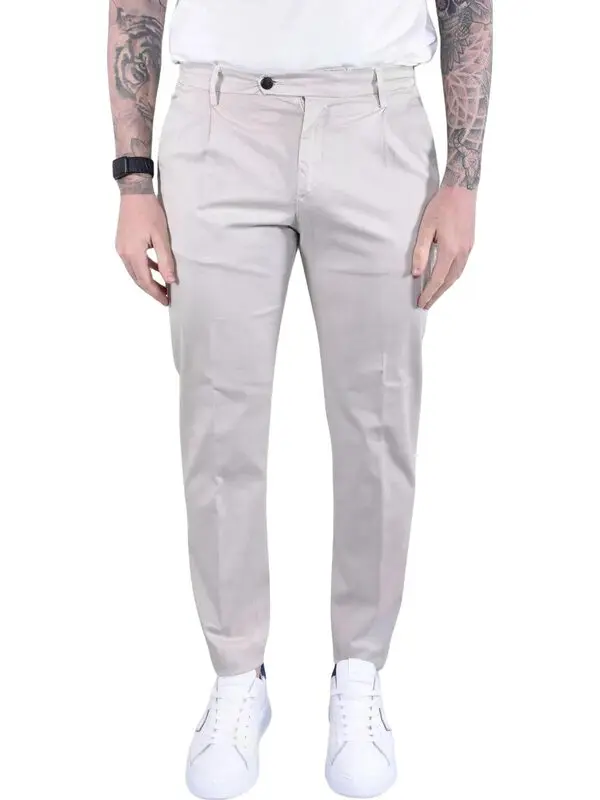 Eleventy Pleated Garment-dyed Chino Pants - Neutrals