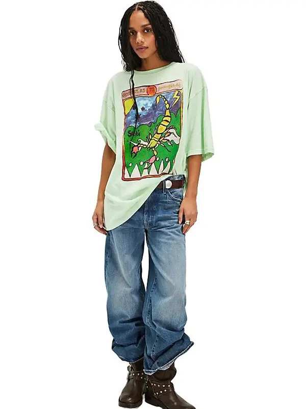 SABBI Zodiac Graphic Oversized T-shirt - Scorpio