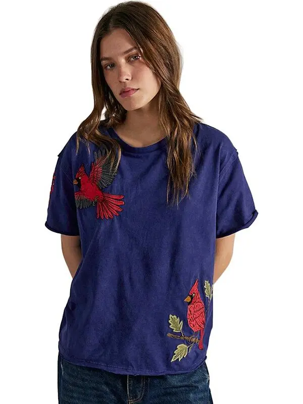 DENIM AND BONE Hummingbird Applique T-shirt - Cardinal