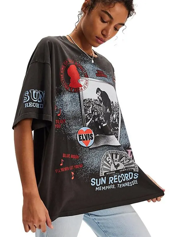 Daydreamer Elvis Presley Sun Records Oversized Tee - Black