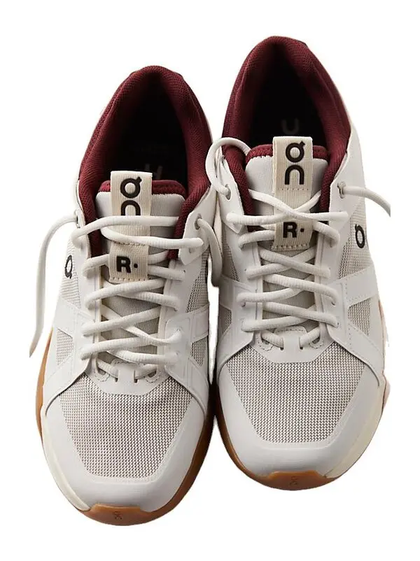 On The Roger Clubhouse Pro Trainers - White/ivory
