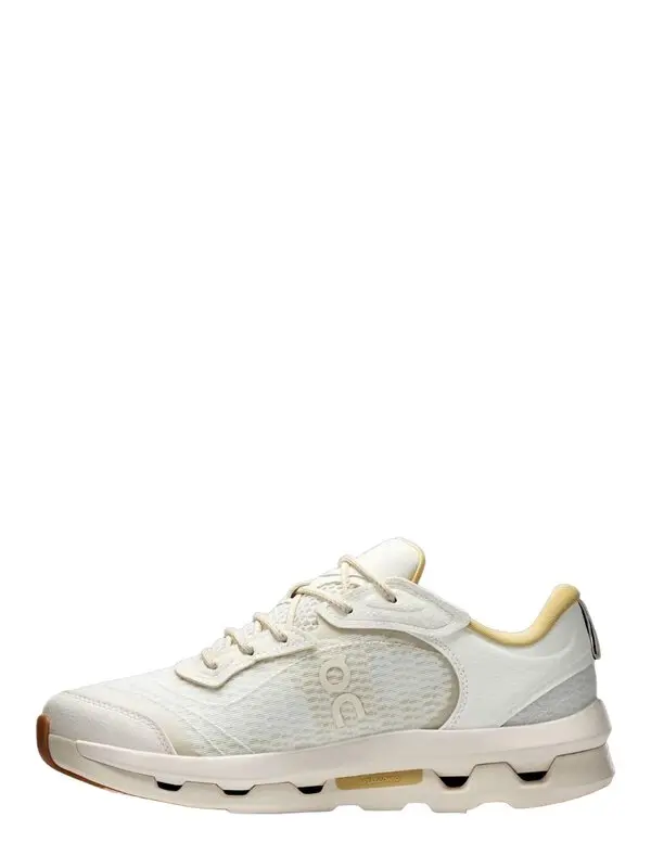 On Cloudzone Moon Sneakers - Ivory/putty