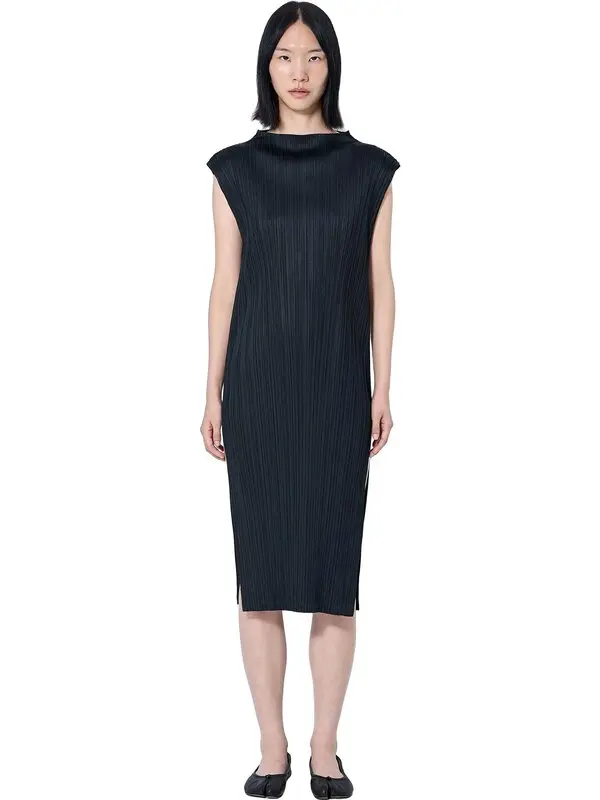 Issey Miyake Sleeveless Pleated Tunic Dress - Black